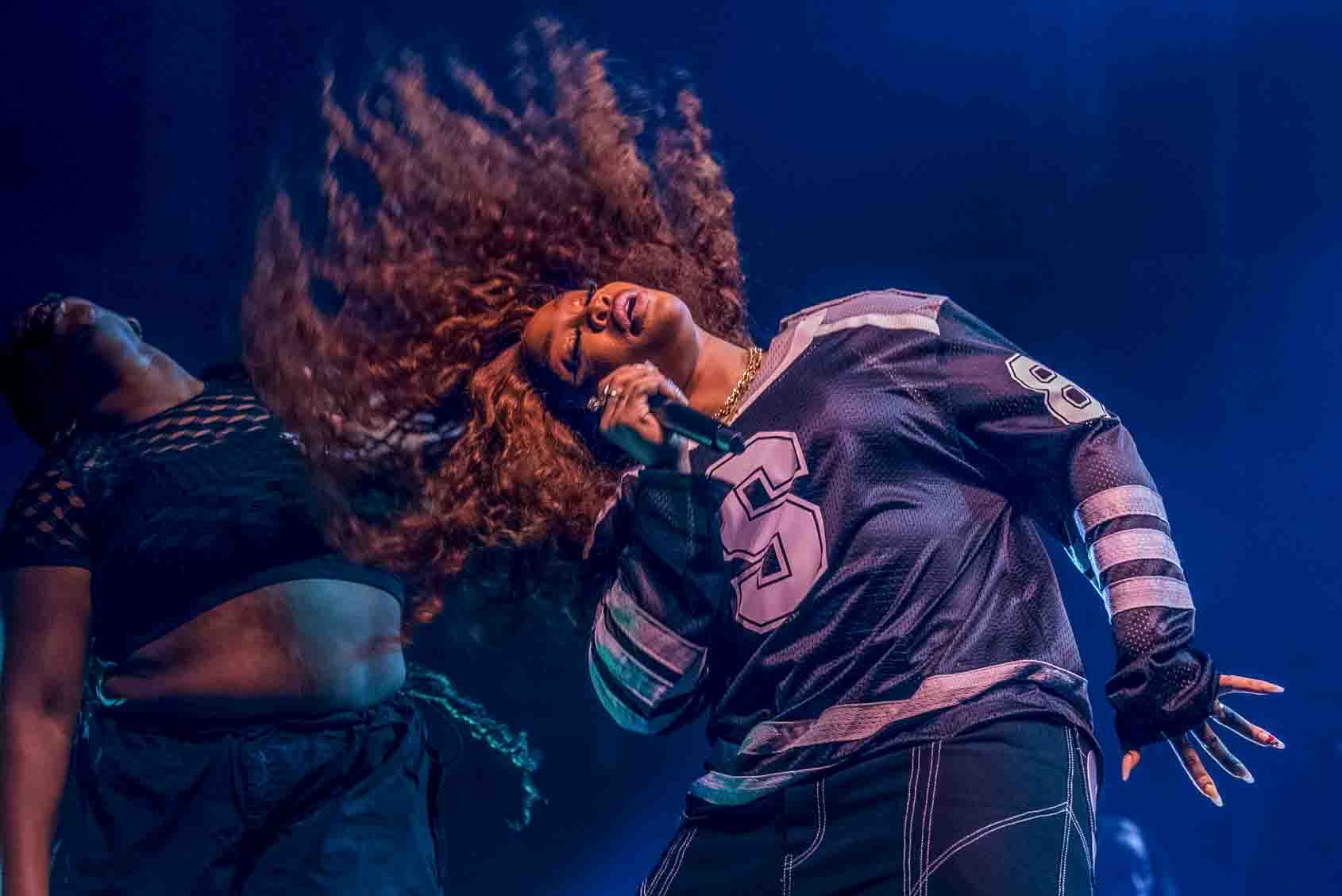 SZA brought her SOS tour to the Moody Center! | The Heart Sounds