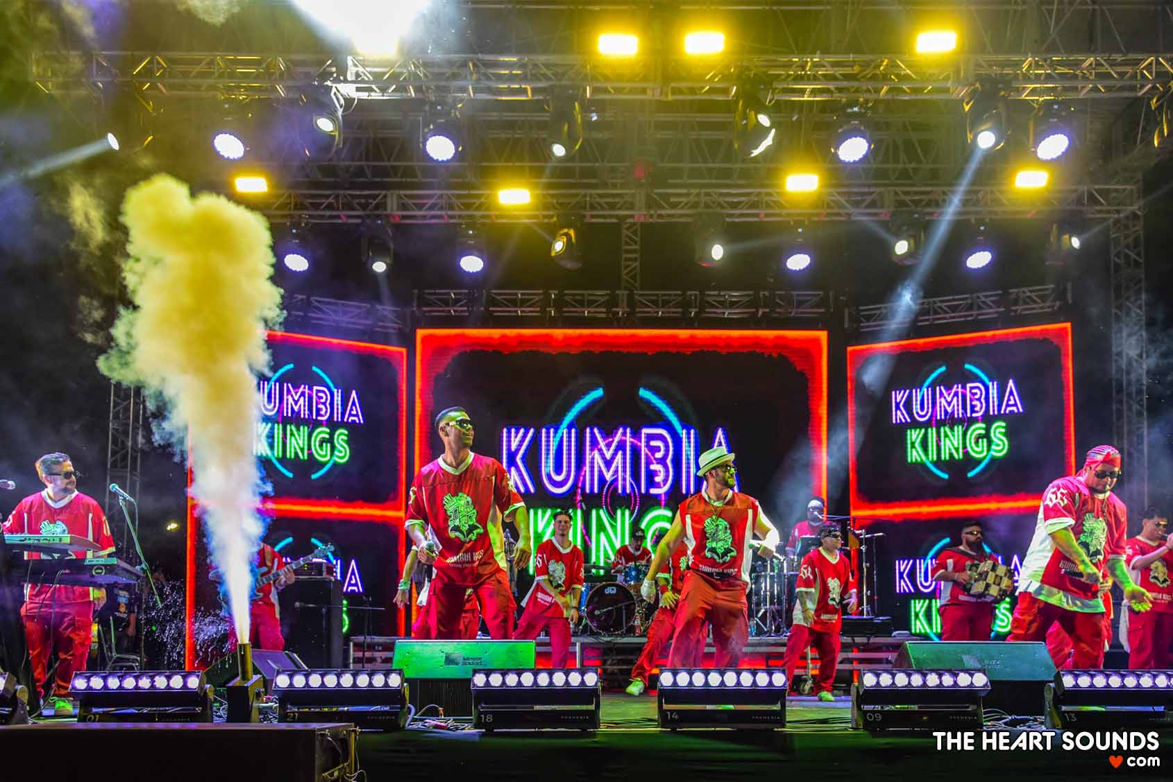 Aleks Syntek, Fey, and Kumbia Kings celebrated the 175 Anniversary of ...