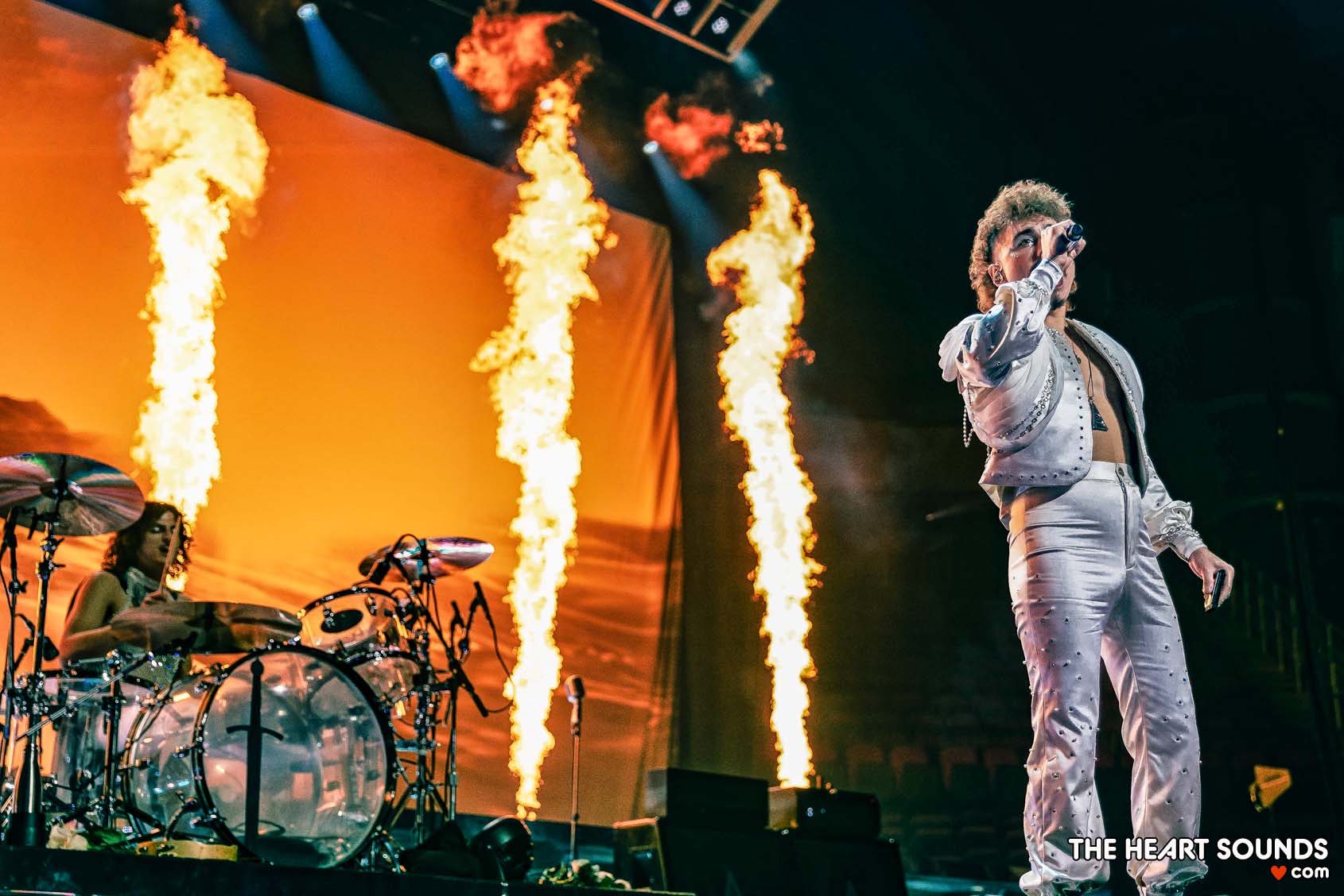 GRETA VAN FLEET live at Toyota Center | The Heart Sounds