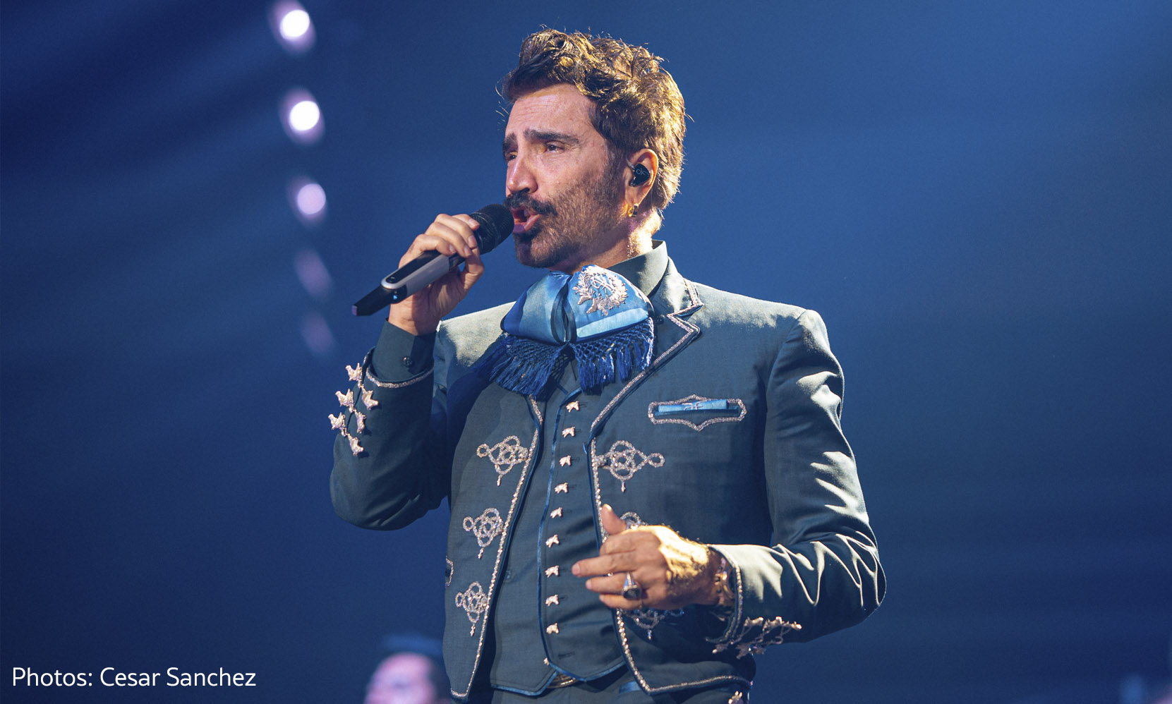 ALEJANDRO FERNÁNDEZ - A Night of Legacy and Love! | The Heart Sounds
